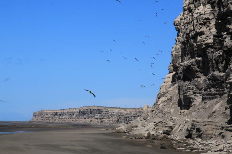 El Cóndor está en un ranking de "playas secretas e imperdibles ...